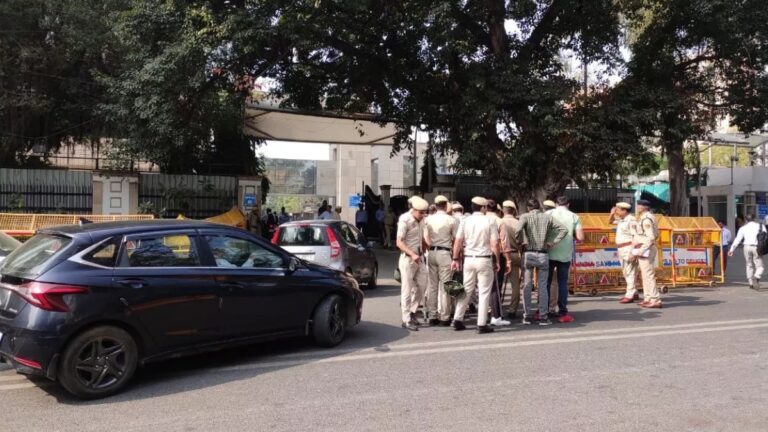 इतिहास की शान पर धमाकों का काला साया - जय हिन्द जनाब